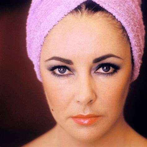 Elizabeth Taylor And Those Oh So Beautiful Violet Eyes Being Ron