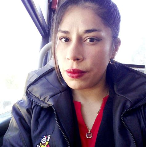 Sara Larrosa