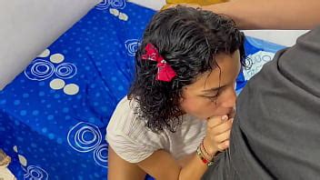 le quito la virginidad a mi hermanastra y me le vengo adentro de su coño XNXX