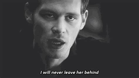 Гифка любовь парень гиф картинка скачать анимированный  на Er