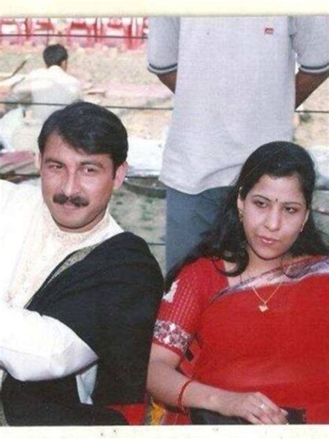 मनज तवर क एकस वइफ क फट आख नह सहत थ य एकटरस