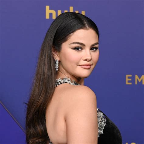 Selena Gomez News, Foto, Video e ultime Notizie | Vogue Italia