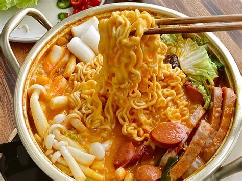 Asian Home Gourmet Spice Paste Foe Singapore Laska Coconut Curry Noodles 60g Buy Now With