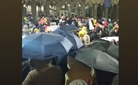 პროტესტის 71 ე დღე რუსთაველის გამზირი გადაიკეტა