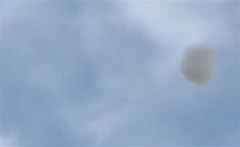 Heboh Video Gumpalan Awan Bergerak Cepat