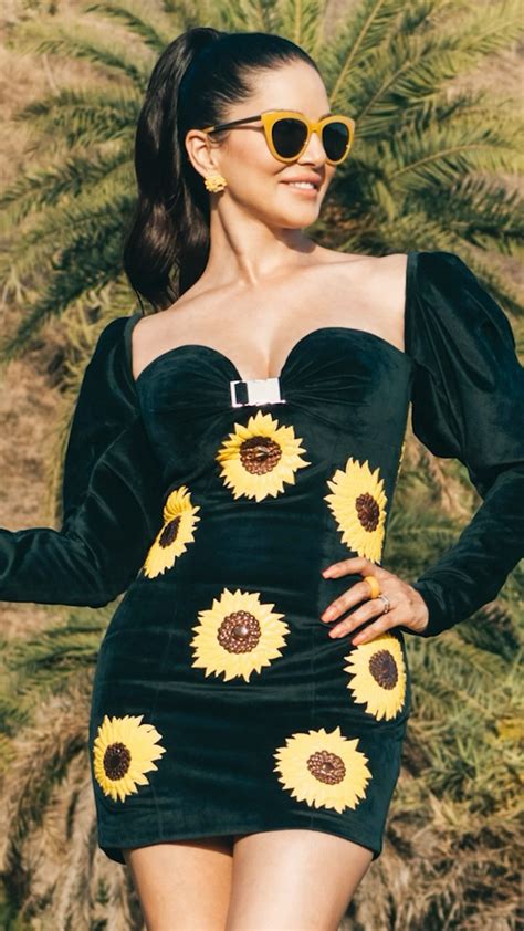 Sunny Leone 🌻🌞🌻 Makeup Starstruckbysl Styled By