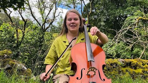 Sarah Smout Folk On Foot