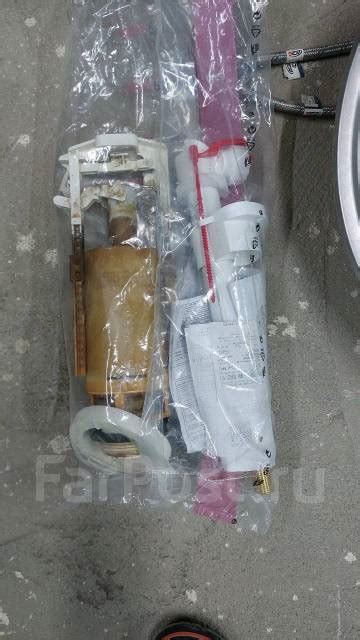 Фурнитура для унитаза в наличии Цена 300₽ во Владивостоке