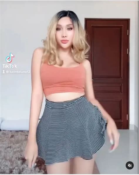 Portraits Of Lucinta Luna With Blonde Curly Hair Agile Tik Tok Dance Netizens Where S The