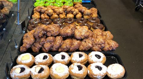 Dot Donuts Vancouver Menu Prices And Restaurant Reviews Tripadvisor