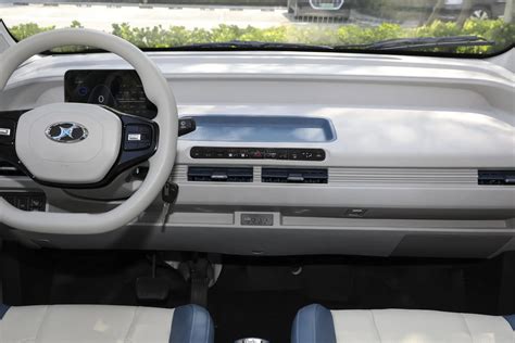 Weiao Boma ไฟฟ้าคันเล็ก หน้าคล้ายๆ Alphard วิ่งได้ 130 200 กม ชาร์จ