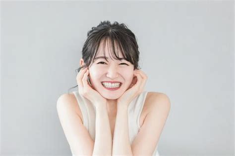 タンクトップの写真素材｜写真素材なら「写真ac」無料（フリー）ダウンロードok