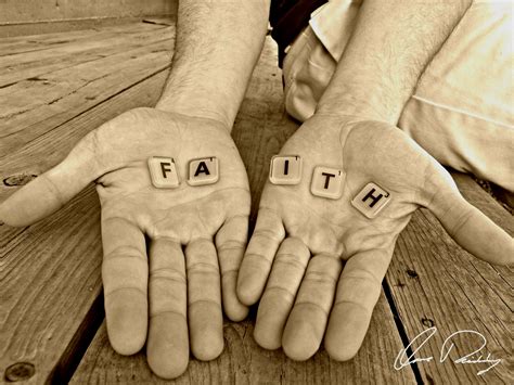 배경 화면 생명 가족 빛 두 하늘 사람들 여자 화이트 남자 검은 남성 애정 자연 아름다운 기호 닫다 세피아 종교적인 기대 소유 예배