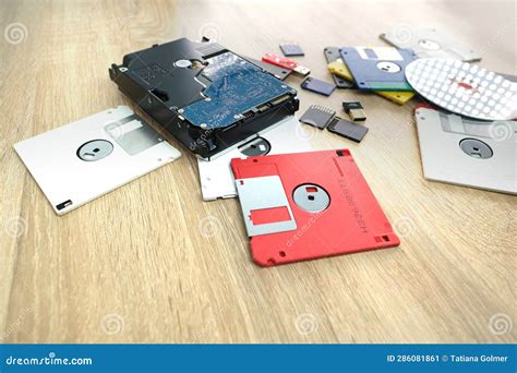 Vintage Retro Electronic Data Storage Devices From The 80s 90s Cd Disk Flash Drives Modern