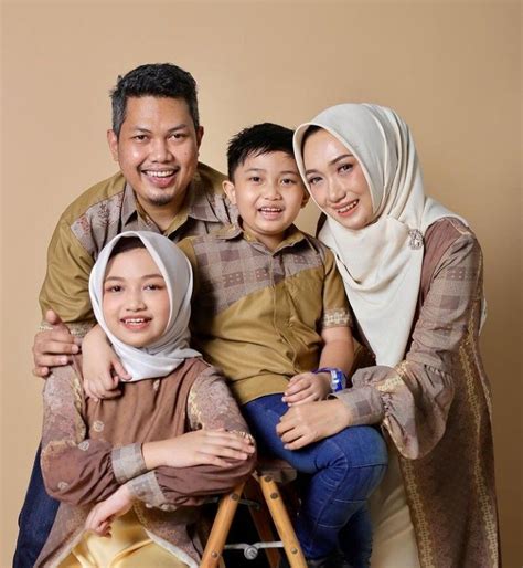 Pin Oleh Echa Van Di Foto Keluarga Potret Keluarga Foto Keluarga