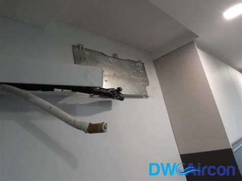 Reasons Why Your Aircon Leaking Water And How To Fix It