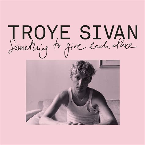 Troye Sivan Universal Music Colombia Store