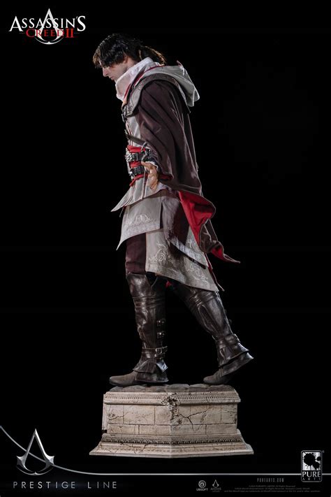Ezio Auditore Prestige Line 12 Scale Statue Assassins Creed Pure