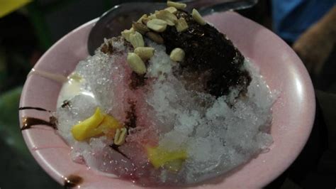 Es Campur Di Warung Es Marem Benar Benar Membuat Pembeli Puas