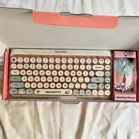 Thecoopidea Sanrio Tappy Wireless Keyboard Set Hello Kitty Computers And Tech Parts