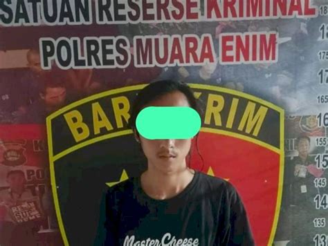 Nafsu Setan Tak Dilayani Pemuda Pengangguran Sebar Foto Bugil Mantan Pacar Okezone News