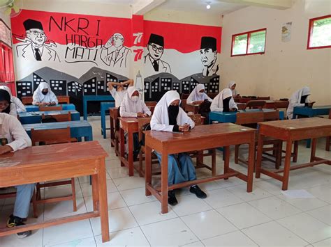 penilaian akhir semester berbasis android dan server terpusat