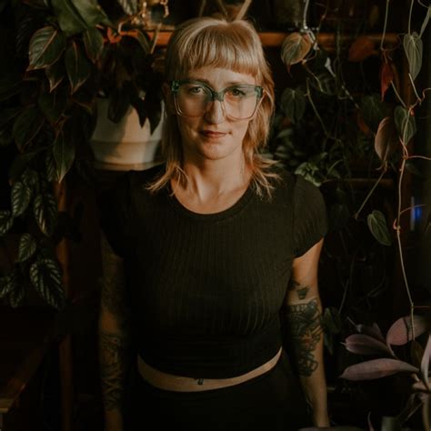 Nichole Stolin Small Business Owner Of The Wolves Linkedin