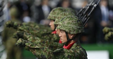 ‘병력 감소 고민···저출산에 日 자위대도 ‘구인난 심각[이현호 기자의 밀리터리 톡]