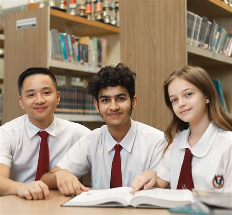 SPH Sentul City - Senior School E-Booklet by Sekolah Pelita Harapan - Issuu