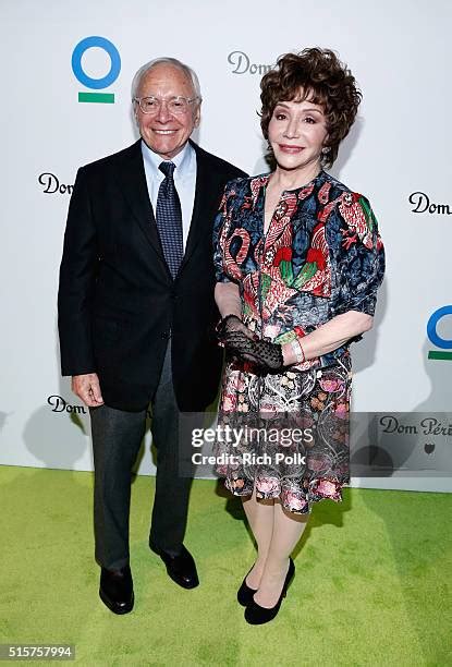 Stewart And Lynda Resnick Photos And Premium High Res Pictures Getty