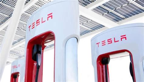 한지연의 B스토리 1 점유율로 기업가치 1000조 돌파한 테슬라의 기적 아주경제