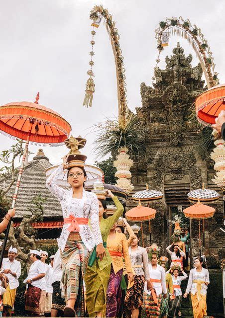Galungan Kuningan: Berbagai Tradisi Unik di Kawasan Bali