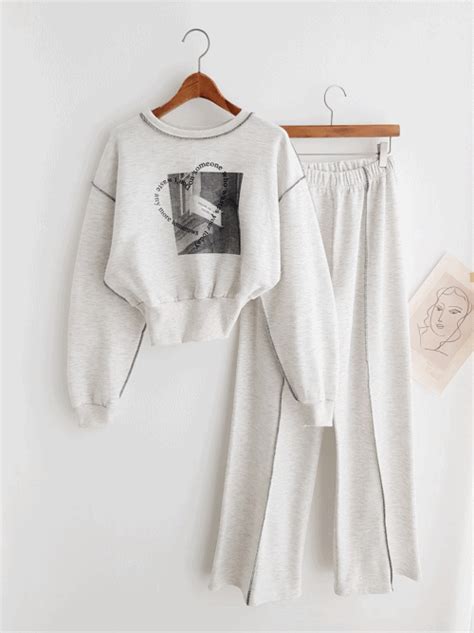 리케마켓 Love ️letter Set 포근기모 오버로크세트 따뜻한 기모트레이닝복세트 러브레터 프린트 크롭 기모맨투맨 티셔츠 밴딩 와이드팬츠 기모바지 투피스세트 추리닝세트