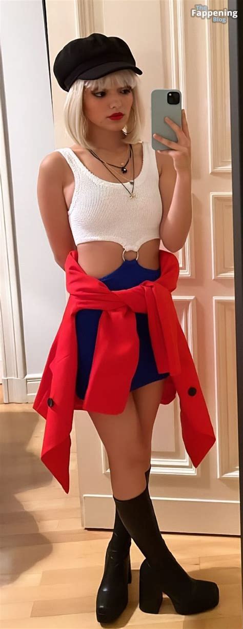 Rachel Zegler Rachelzegler Rachmariexoxo Nude Leaks Onlyfans Photo