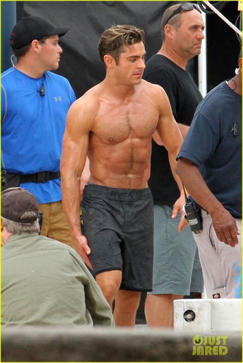 Zac Efrons Abs Are Incredible Says Baywatch Co Star Alexandra