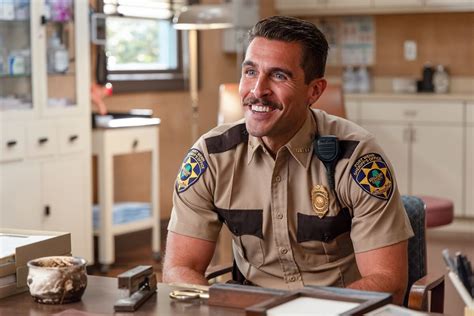 Best Medicine Preview Cast Plot Photos And Premiere Date