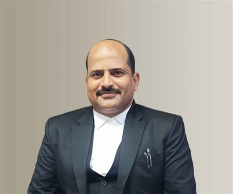 Advocate Narendra Kumar Shukla Lawyer In Central Delhi Delhi Law4u