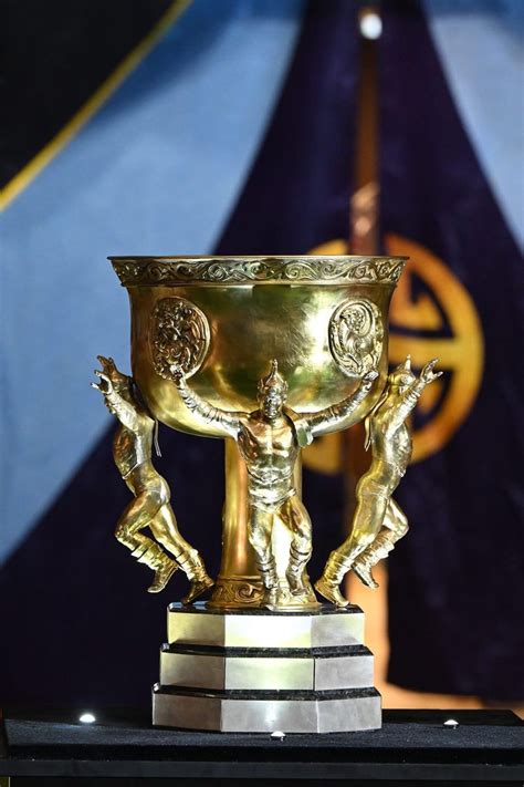 Л ТЭМҮҮЖИН On Twitter Эхнийх нь Японы мэргэжлийн сумод олгож байсан