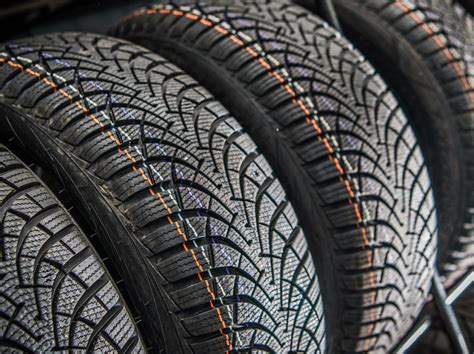 ¿cómo Comprobar El Desgaste De Tus Neumáticos Buitrago Centros