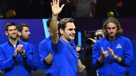 Federer Dit Adieu Aux Courts En Larmesle Monde Du Tennis Le Pleure