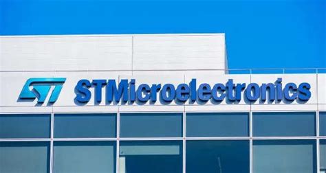 St Microelectronics Logo Stmicroelectronics Logo Sociale Media En