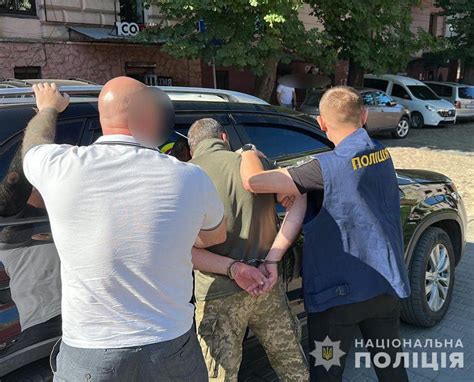 На Буковині посадовець ТЦК був задіяний у злочинної групі за організацію схеми ухилення від