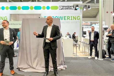 Phoenix Contact Presents Ccs Connector For Up To 1000 Kw
