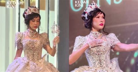 Umur 54 Tapi Macam 30 Nasha Aziz Tampil Di Pentas Peragaan Netizen