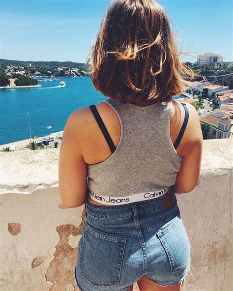 Jean Shorts Scrolller