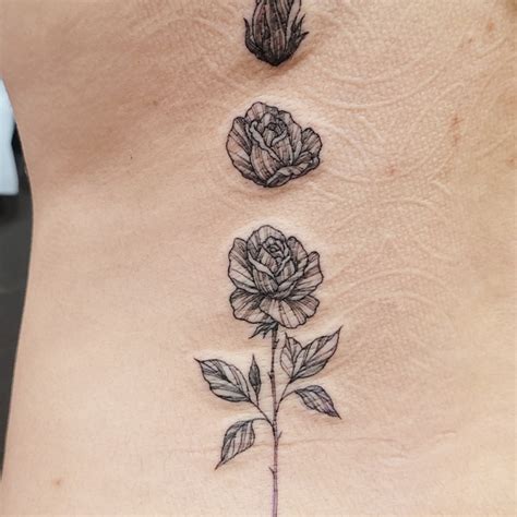 타투쉐어 타투 포스팅 장미 블랙워크 타투 수원에서 가장 오래된 블랙핸즈타투샵 입니다