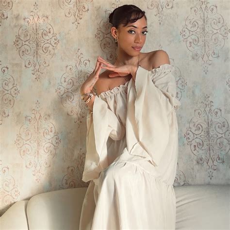 𝑹𝒆𝒏𝒂 𝑹𝒊𝒔𝒃𝒚 Youtube