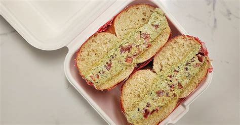 바질페스토를 이용한 요리 ~ 바질 토마토 크림치즈 베이글 만드는법