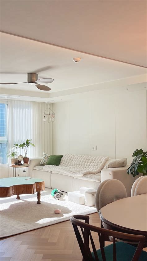 확고한 취향으로 완성된 쉼터이자 놀이터같은 우리집 라이프스타일 슈퍼앱 오늘의집