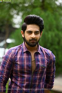Actor Zaid Khan At Banaras Movie Press Meet Hd Photo Gallery